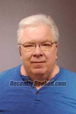 Recent Booking / Mugshot for ROBERT JOSEPH SCHNELLER in Kendall County ...
