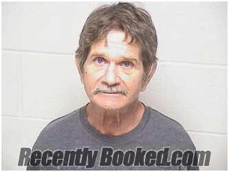 Recent Booking / Mugshot for SCOTT G BOWSER in Lake County, Illinois