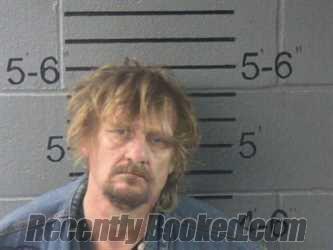 Recent Booking / Mugshot for DAVID W HIGGINS in Lawrence County, Illinois