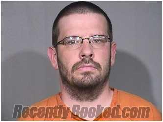 Recent Booking / Mugshot for KEVIN PATRICK SPECHT in McHenry County ...