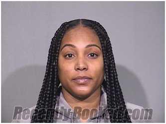 Recent Booking / Mugshot for SHAMEKA HENRY in McHenry County, Illinois