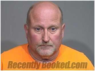 Recent Booking / Mugshot for THOMAS R LINDNER in McHenry County, Illinois