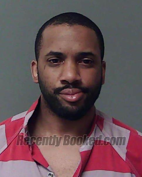 Recent Booking / Mugshot for MARCUS ANTONIO CURRY in Macon County, Illinois