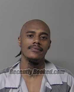 Recent Booking / Mugshot for SHANTEZ DARNELL EMERY in Macon County ...