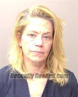 Recent Booking / Mugshot for ANGELA MICHELLE BEARD in Macon County ...