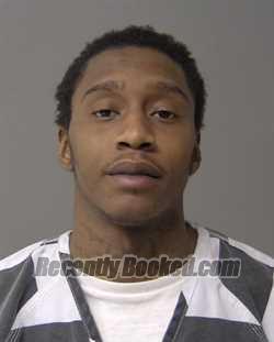 Recent Booking / Mugshot for TIIMON XAVIER PERRY in Macon County, Illinois