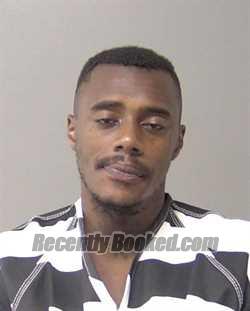 Recent Booking / Mugshot for SHANTEZ DARNELL EMERY in Macon County ...