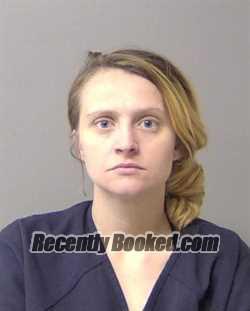 Recent Booking / Mugshot for KYLA RENEE HUBBARD in Macon County, Illinois