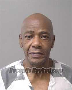 Recent Booking / Mugshot for DARRYL GARRNETT FOSTER in Macon County ...