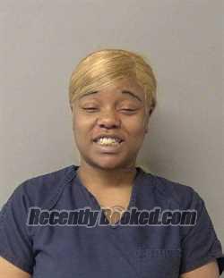 Recent Booking / Mugshot for SHANNISHA DIONNE THOMAS in Macon County, Illinois