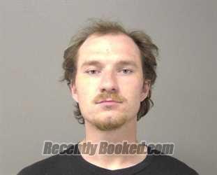 Recent Booking / Mugshot for HUNTER ANTHONY WADE WILLIAMSON in Macon ...