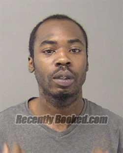 Recent Booking / Mugshot for DEARIUS ANTWAN DAVIS in Macon County, Illinois