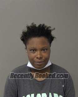 Recent Booking / Mugshot for SYNCLAIRE MARIE WILLIAMS in Macon County ...