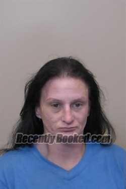 Recent Booking / Mugshot for TIFFANY MCCRAW in Madison County, Illinois