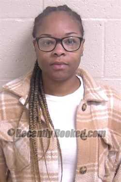 Recent Booking / Mugshot for OCTAVIA PROCTOR in Madison County, Illinois