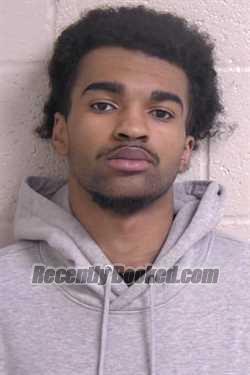 Recent Booking / Mugshot for ERIC MAY in Madison County, Illinois