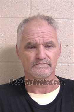 Recent Booking / Mugshot for MICHAEL CABLE in Madison County, Illinois