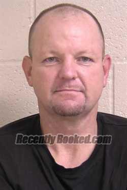 Recent Booking / Mugshot for RICHARD COVINGTON in Madison County, Illinois