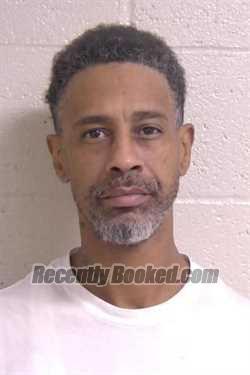 Recent Booking / Mugshot for BRYAN PEEBLES in Madison County, Illinois
