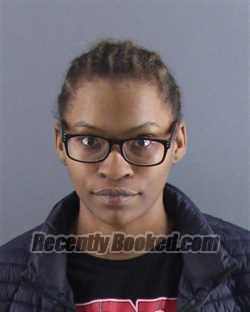 Recent Booking / Mugshot for SHANTALE L WILSON in Peoria County, Illinois