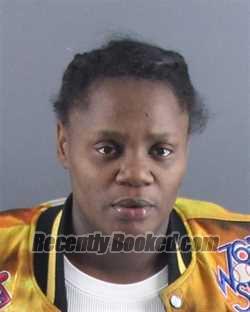 Recent Booking / Mugshot for TANEISHA M MACK in Peoria County, Illinois