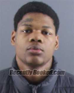 Recent Booking / Mugshot for DEVION M REED in Peoria County, Illinois