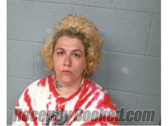 Recent Booking / Mugshot for Victoria Hoch in Perry County, Illinois