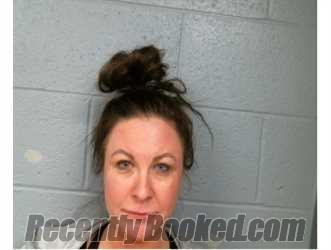 Recent Booking / Mugshot for Jennifer Pearcy in Perry County, Illinois