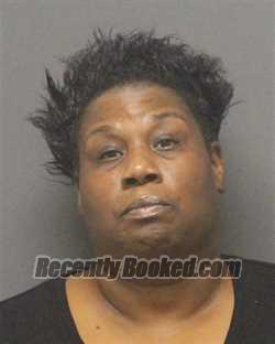 Recent Booking / Mugshot for CHE MONIQUE PIERCE in Guilford County ...