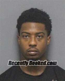 Recent Booking / Mugshot for DEMETRIUS ALEXANDER MOORE in Guilford ...