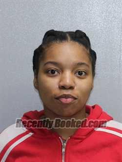 Recent Booking / Mugshot for STACIA LASHA WALKER in Stephenson County ...