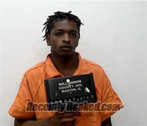 Recent Booking / Mugshot for LAMARIUS ZAQURIAN PETTY in Williamson ...