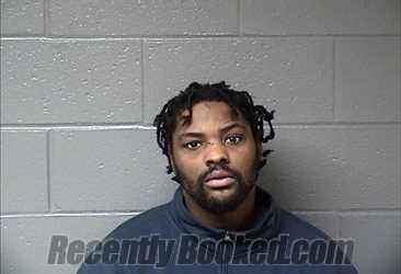 Recent Booking / Mugshot for JULIEN A WALKER in Woodford County, Illinois