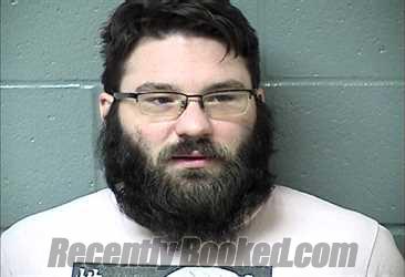 Recent Booking / Mugshot for JOSHUA WADE TUCKER in Woodford County ...