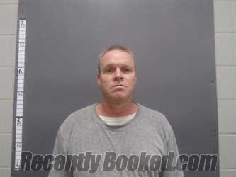 Recent Booking / Mugshot for CHRISTOPHER WAYNE BARGER in Adams County ...