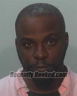 Recent Booking / Mugshot for Ronald Lorenzo Fells in Allen County, Indiana