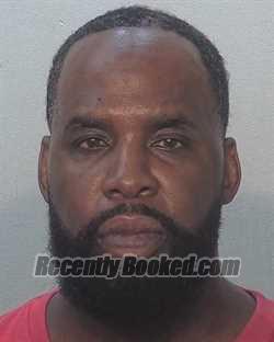 Recent Booking / Mugshot for Allen Lavar Britt in Allen County, Indiana