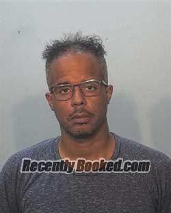 Recent Booking / Mugshot for Samuel Theodore Oliver in Allen County ...