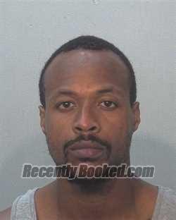 Recent Booking / Mugshot for Shannon Maurice Murphy in Allen County ...