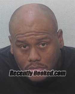 Recent Booking / Mugshot for Deandre Jacquinn Clay in Allen County, Indiana