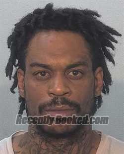 Recent Booking / Mugshot for Darius Jekel Davis in Allen County, Indiana