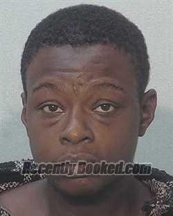 Recent Booking / Mugshot for Alexus Ailene Oliver in Allen County, Indiana