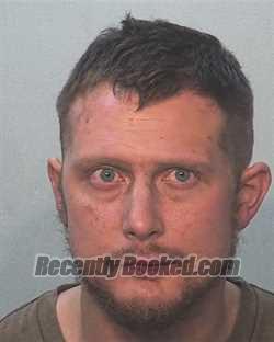Recent Booking / Mugshot for Lucas Wayne Salter in Allen County, Indiana
