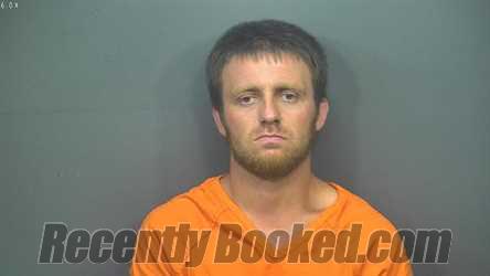 Recent Booking / Mugshot for Austin Robert Farris in Boone County, Indiana