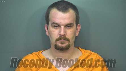 Recent Booking / Mugshot for Christopher Wayne Bouse in Boone County ...