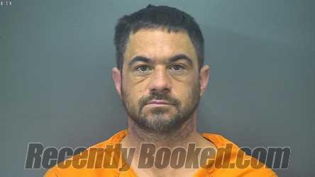 Recent Booking / Mugshot for Justin Craig Willey in Boone County, Indiana