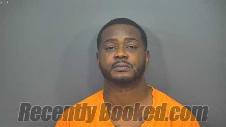 Recent Booking / Mugshot for Maurice Deshawn Tucker in Boone County ...
