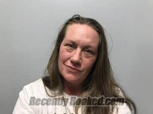 Recent Booking / Mugshot for AMANDA GAYLE FREEMAN in Haywood County ...
