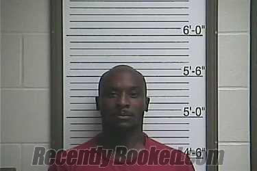 Recent Booking / Mugshot for CHRISTOPHER DETRIC REDDING in Brown County ...