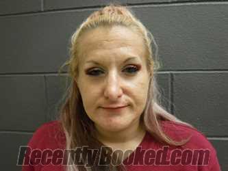 Recent Booking / Mugshot for Angela Arven in Clay County, Indiana